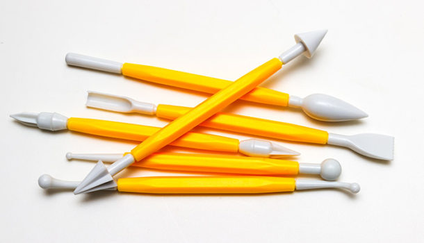 14 Cake Decorating Tools to Design the Cakes You Dream Of - The Fit and ...